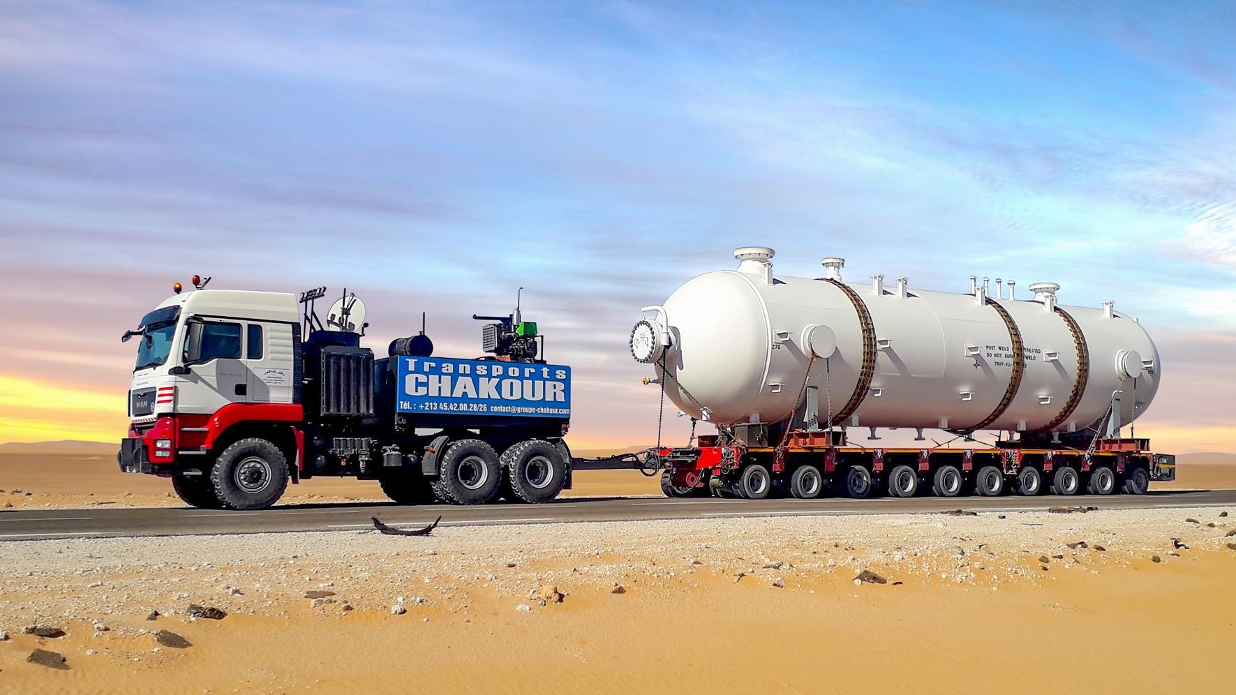 With 150 tons through the desert - Faymonville Trailers