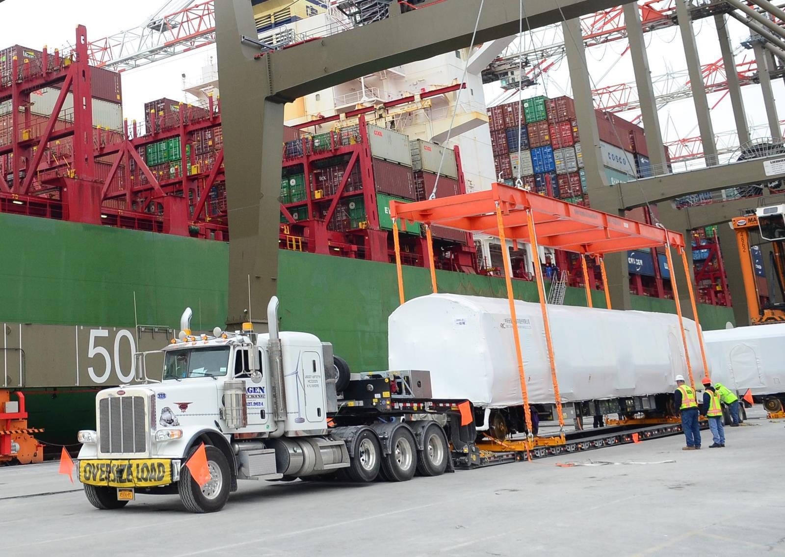 Three companies, one transport solution! - Faymonville Trailers