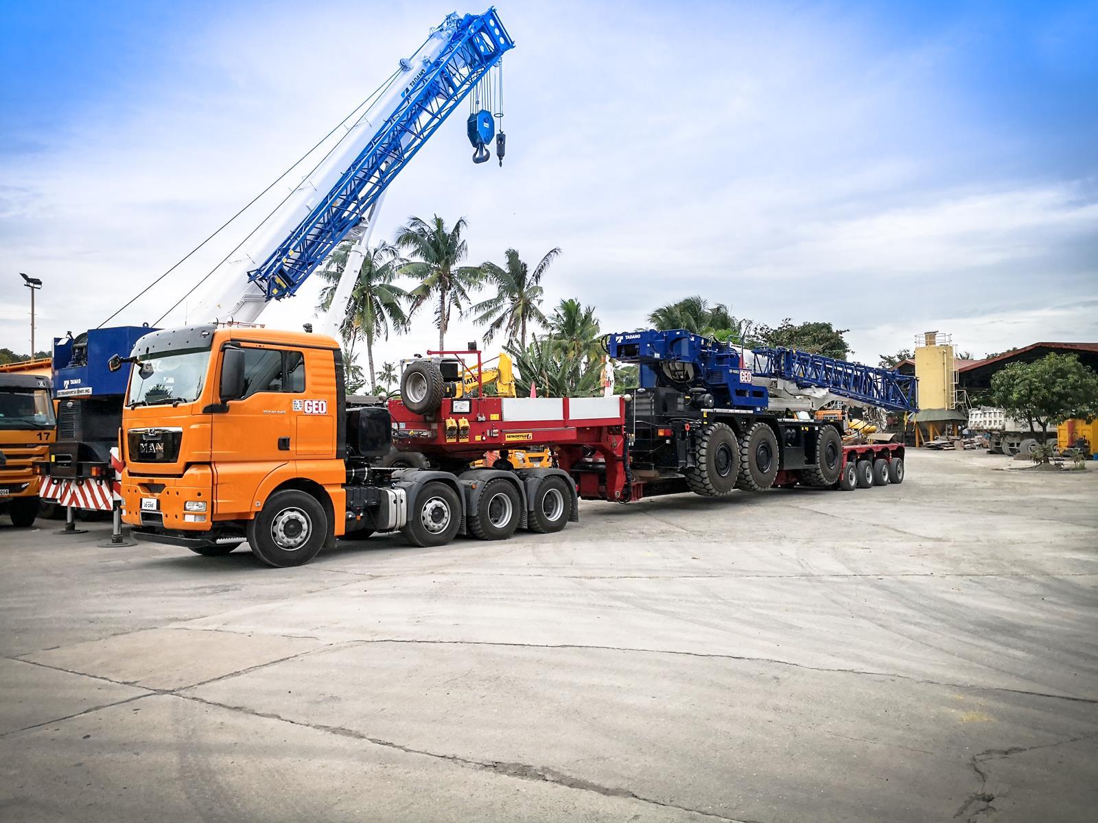 Faymonville low bed power for the Philippines - Faymonville Trailers