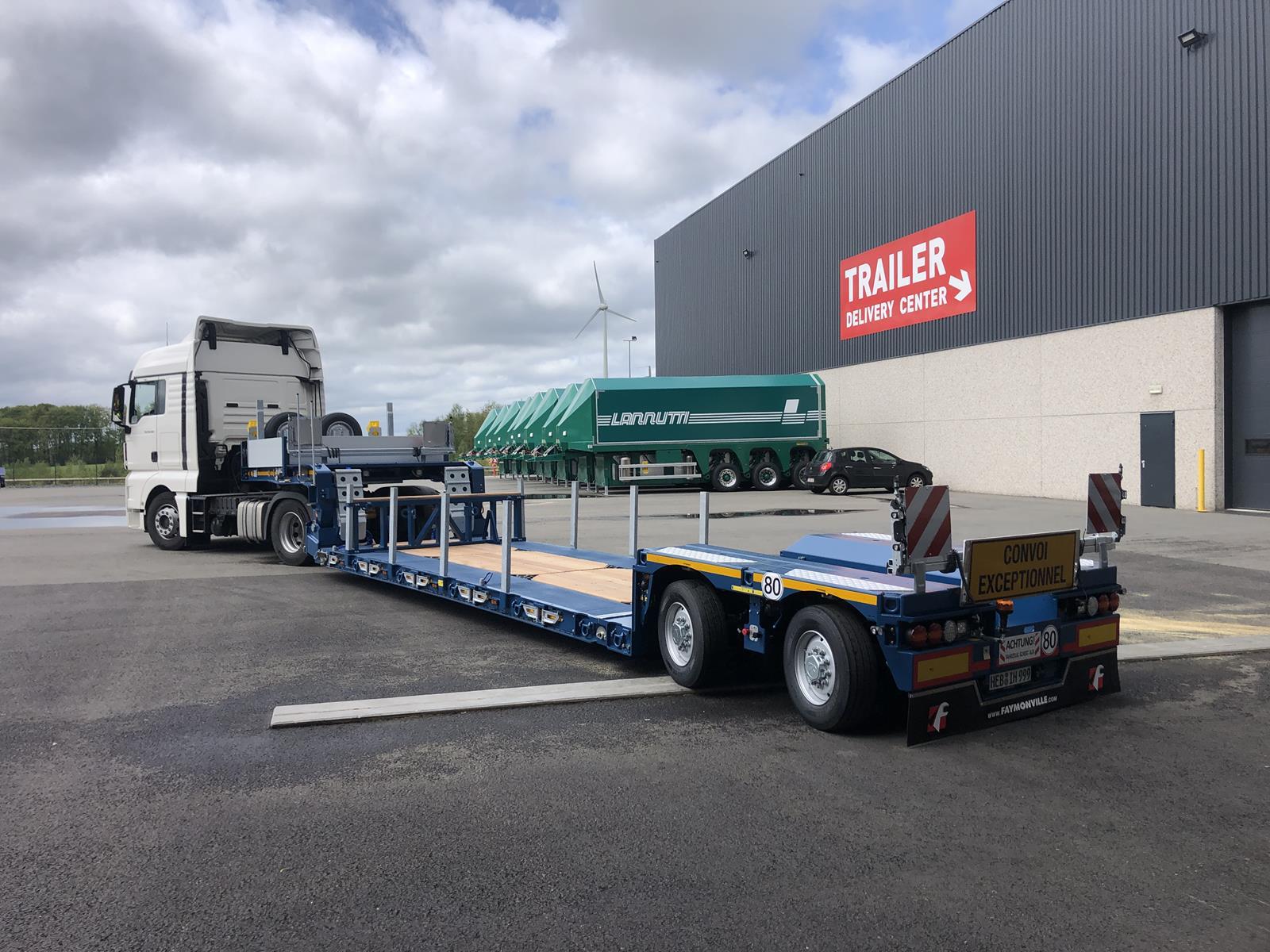 Nouveau porte-engin extra-surbaissé pour la Spedition Imherr - Actu