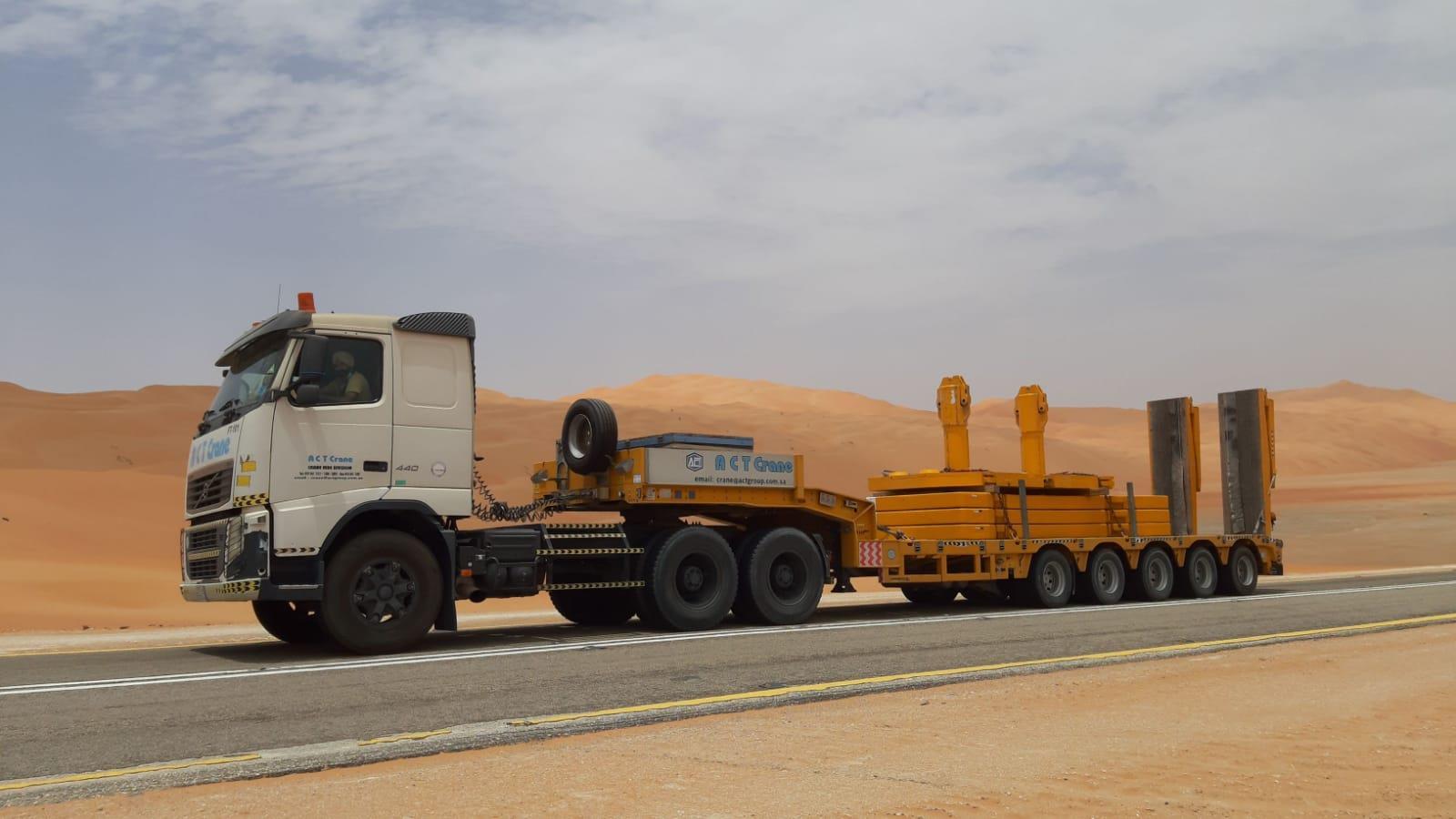 Busy in the desert! - Faymonville Trailers